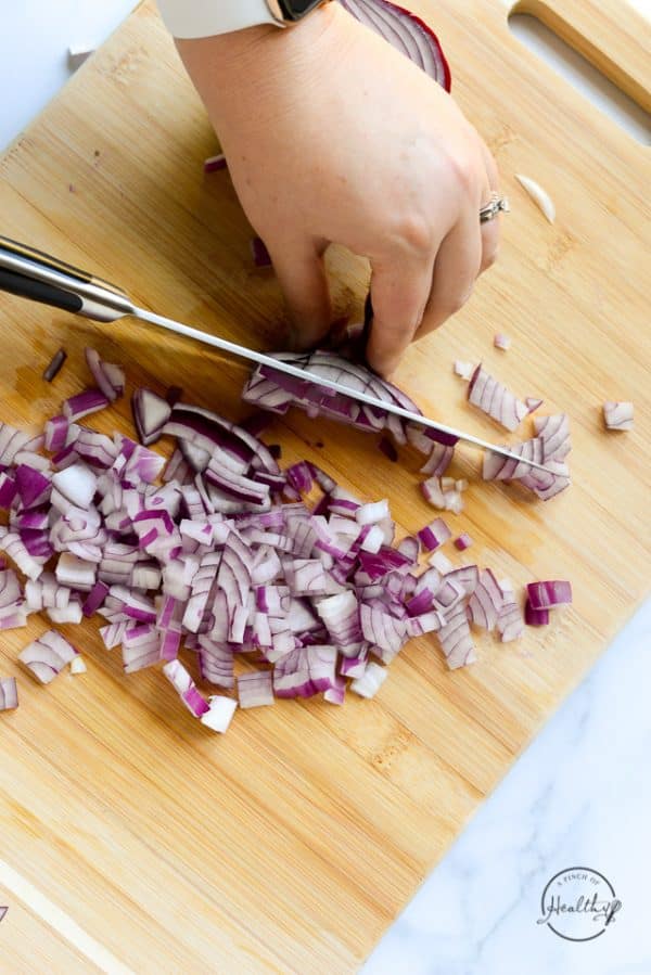 How to cut an onion (4 ways: rings, strips, diced and slices) - A Pinch ...
