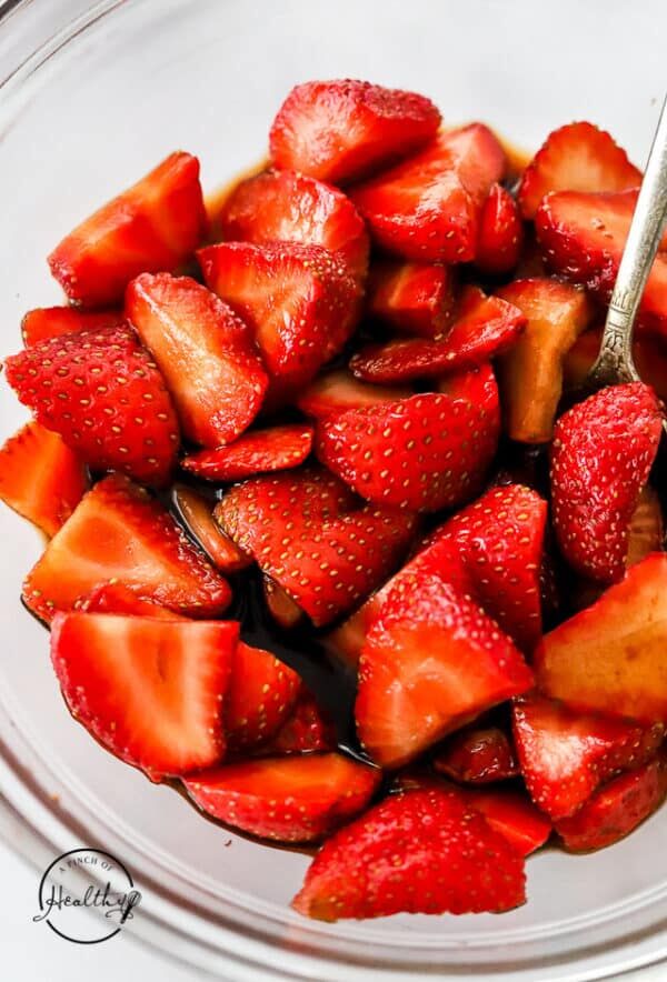 Macerated Strawberries - A Pinch of Healthy
