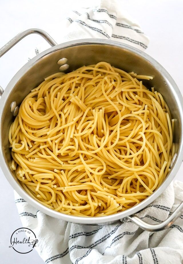 Garlic Parmesan Chicken Pasta - A Pinch of Healthy